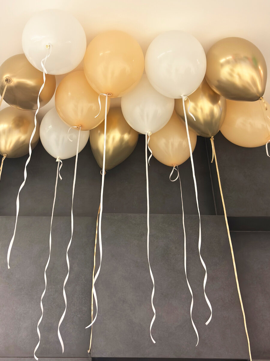 Воздушные шары под потолок, шарики под потолком 15 шт Pinterest золотой, белый, бежевый