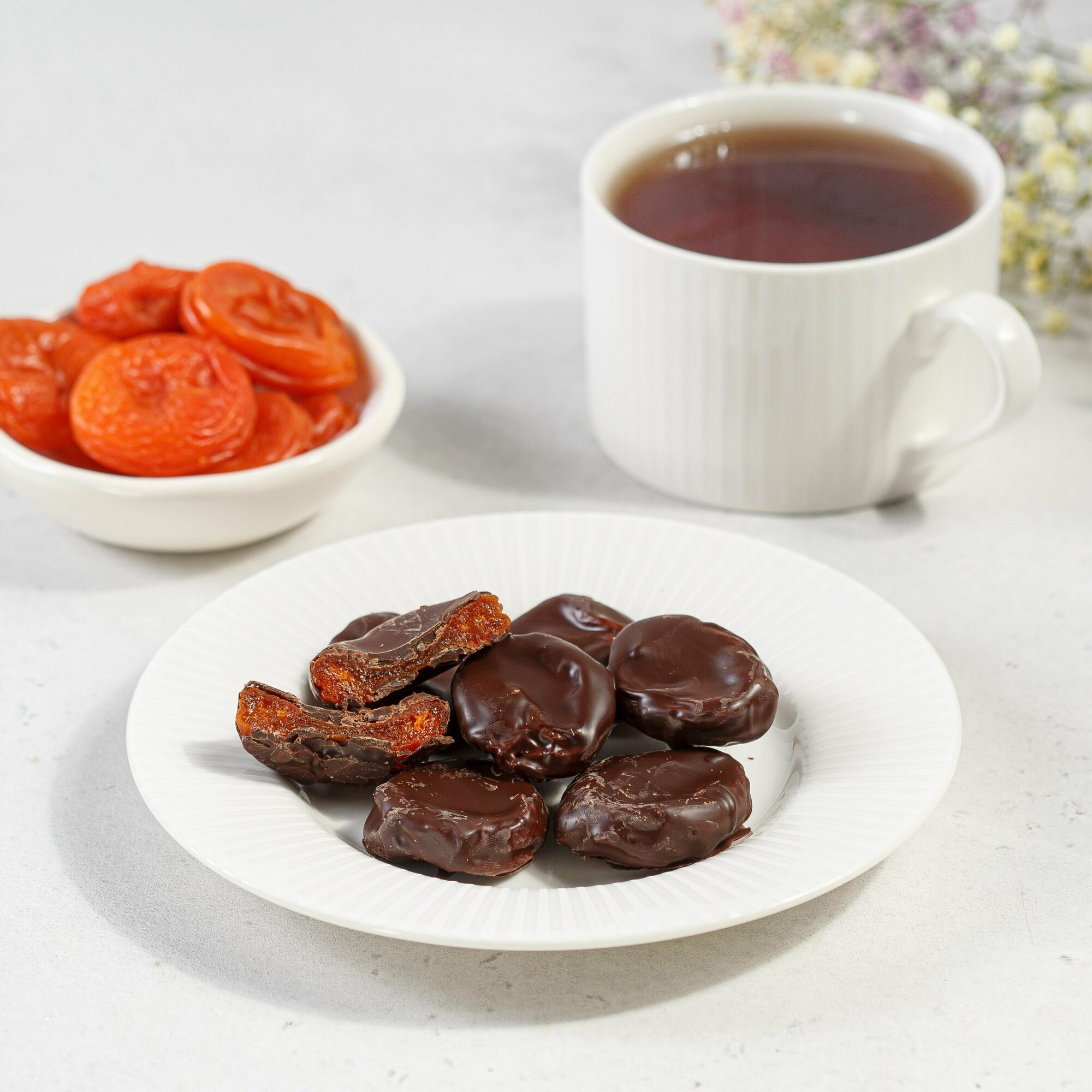 Курага в Бельгийском темном шоколаде (какао 56%) Шоколадные конфеты с фруктовым вкусом с цельной курагой.