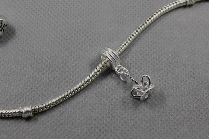 Шарм Handinsilver ( Посеребриручку ), стекло