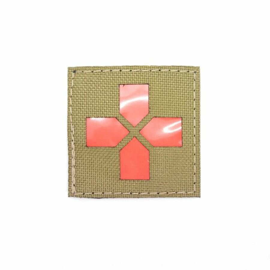 Нашивка , патч (шеврон) Медицинский крест контурный 5*5см ТАН/Красный отражающий