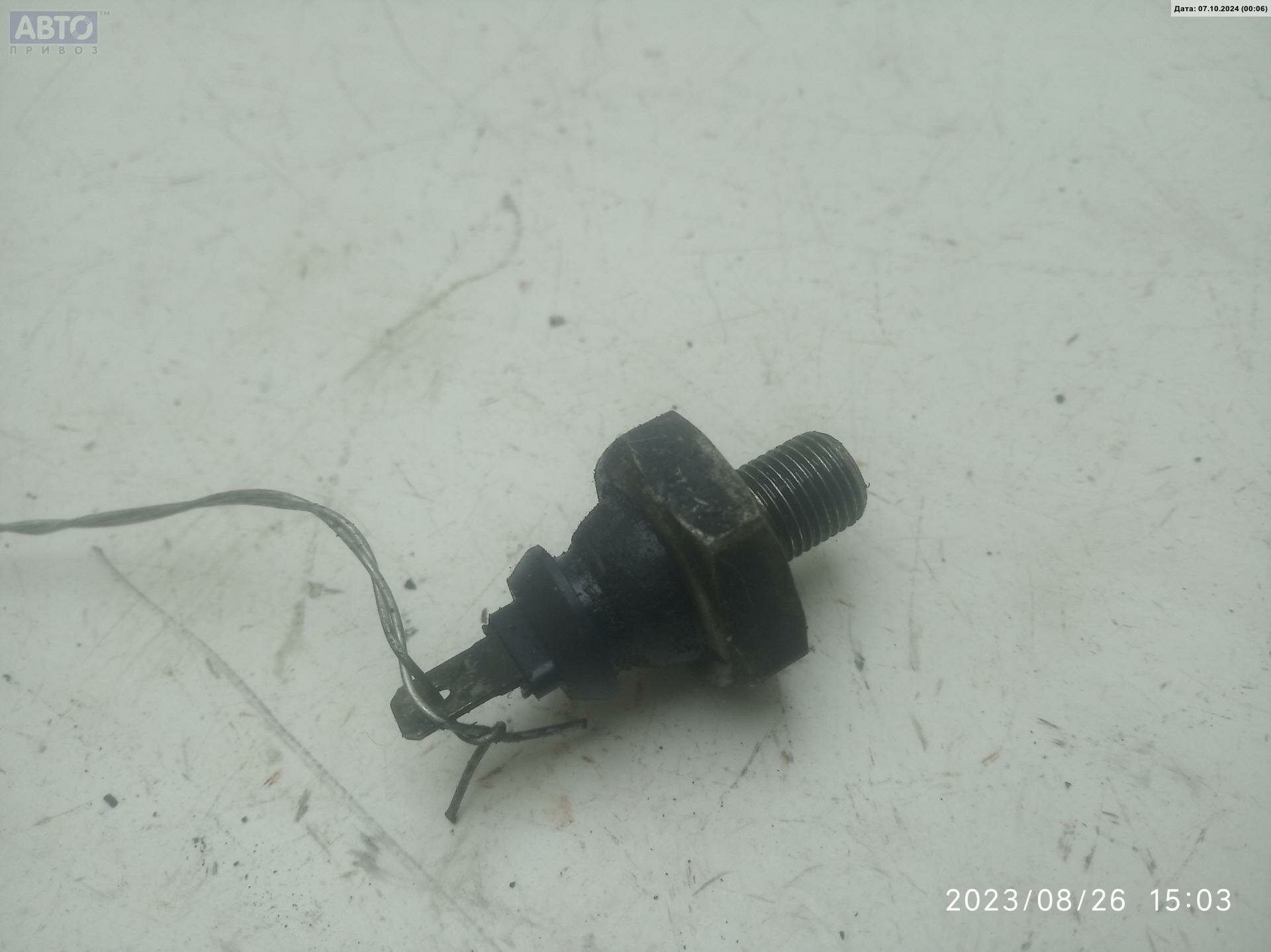 Датчик давления масла Volkswagen Transporter T4