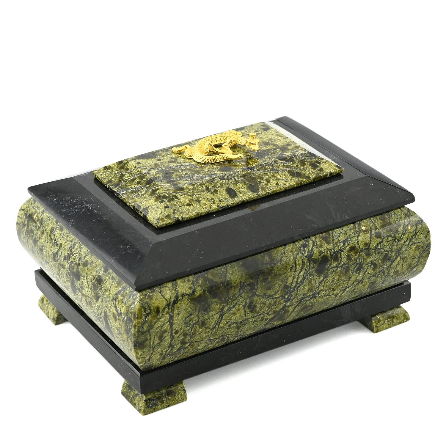 Шкатулка из змеевика с ящерицей "Уральская" 130*100*80мм .