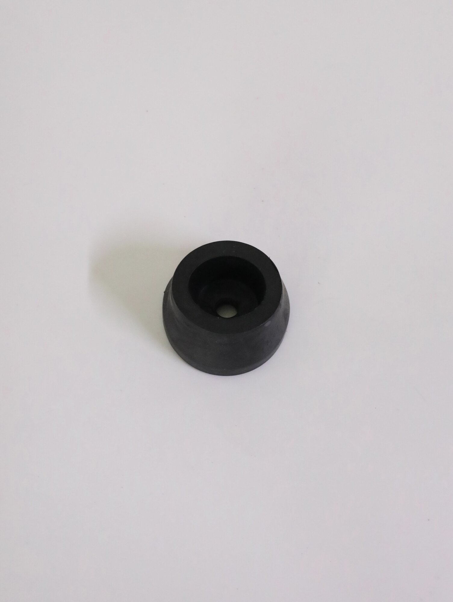 BR3136 Амортизатор компрессора