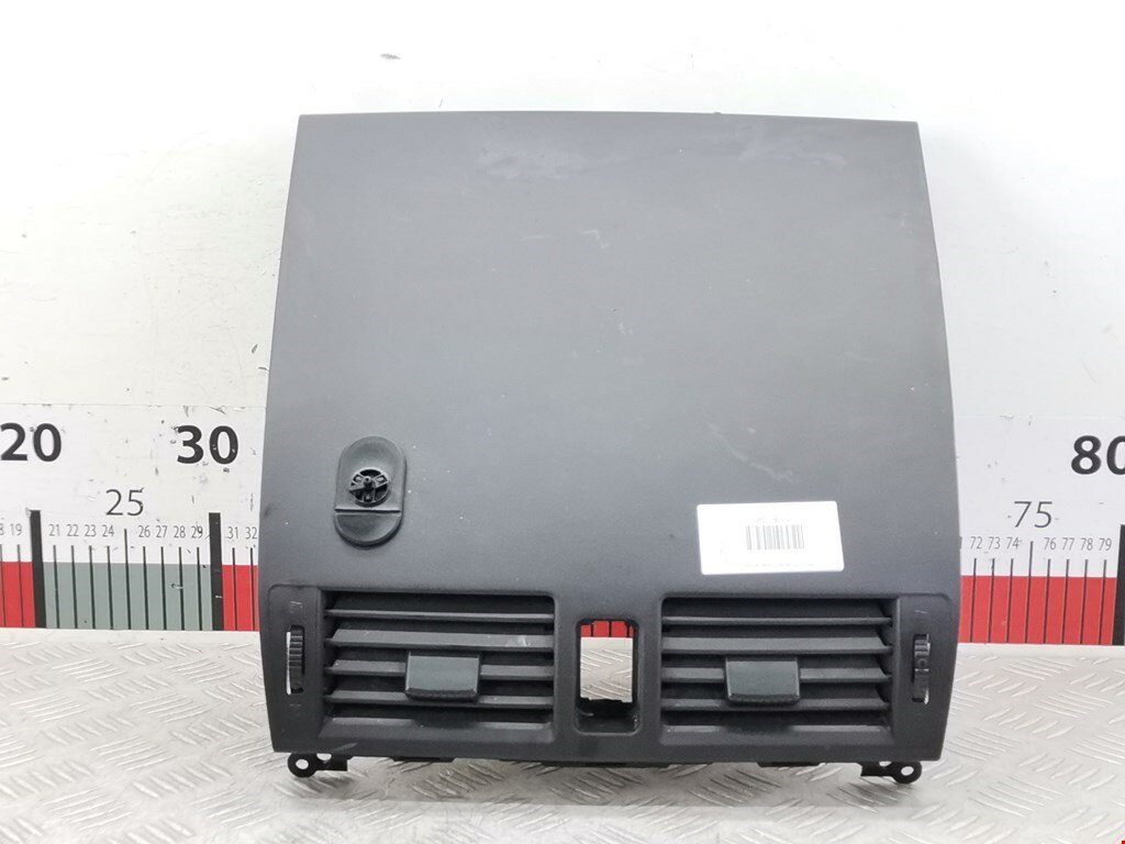 Дефлектор обдува салона Mazda 3 BK BP4KGM732 арт. 2158196