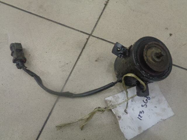 Моторчик вентилятора охлаждения от Infiniti QX56 JA60 2004-2009