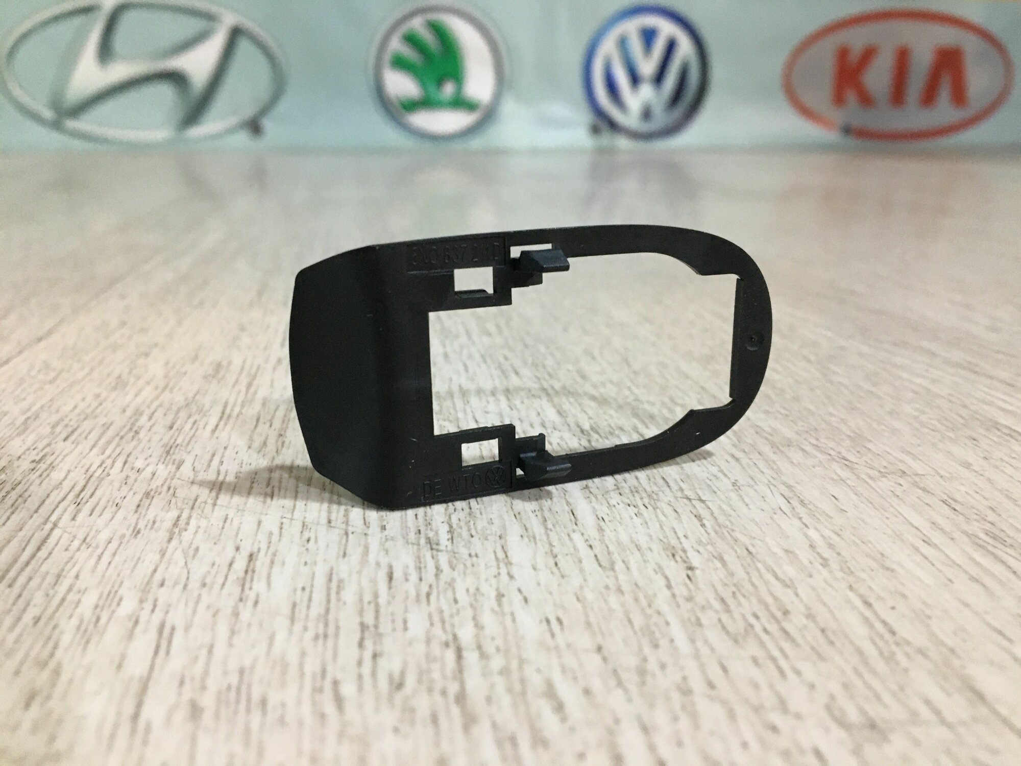 Уплотнитель прокладка ручки двери Polo Rapid Tiguan Yeti