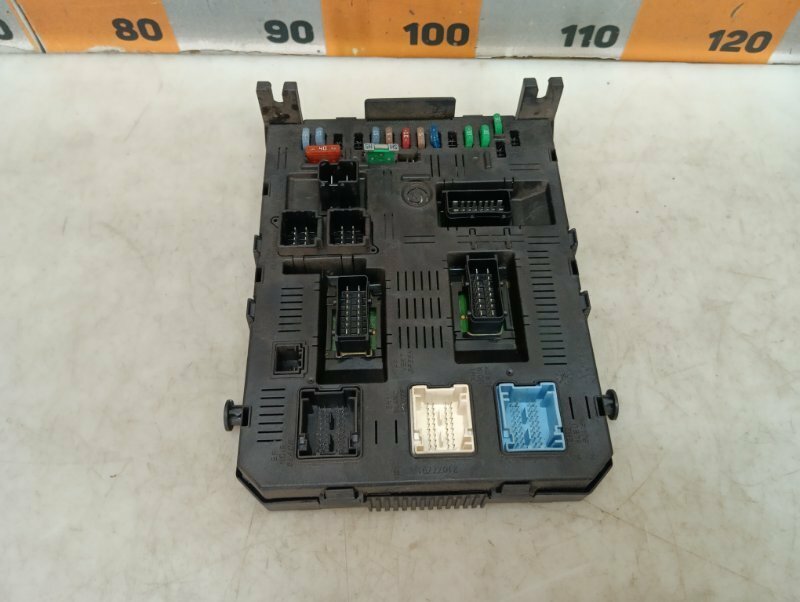 Б/У Блок предохранителей Peugeot 407 2007 6E 385277 Peugeot-Citroen арт. 9663510480