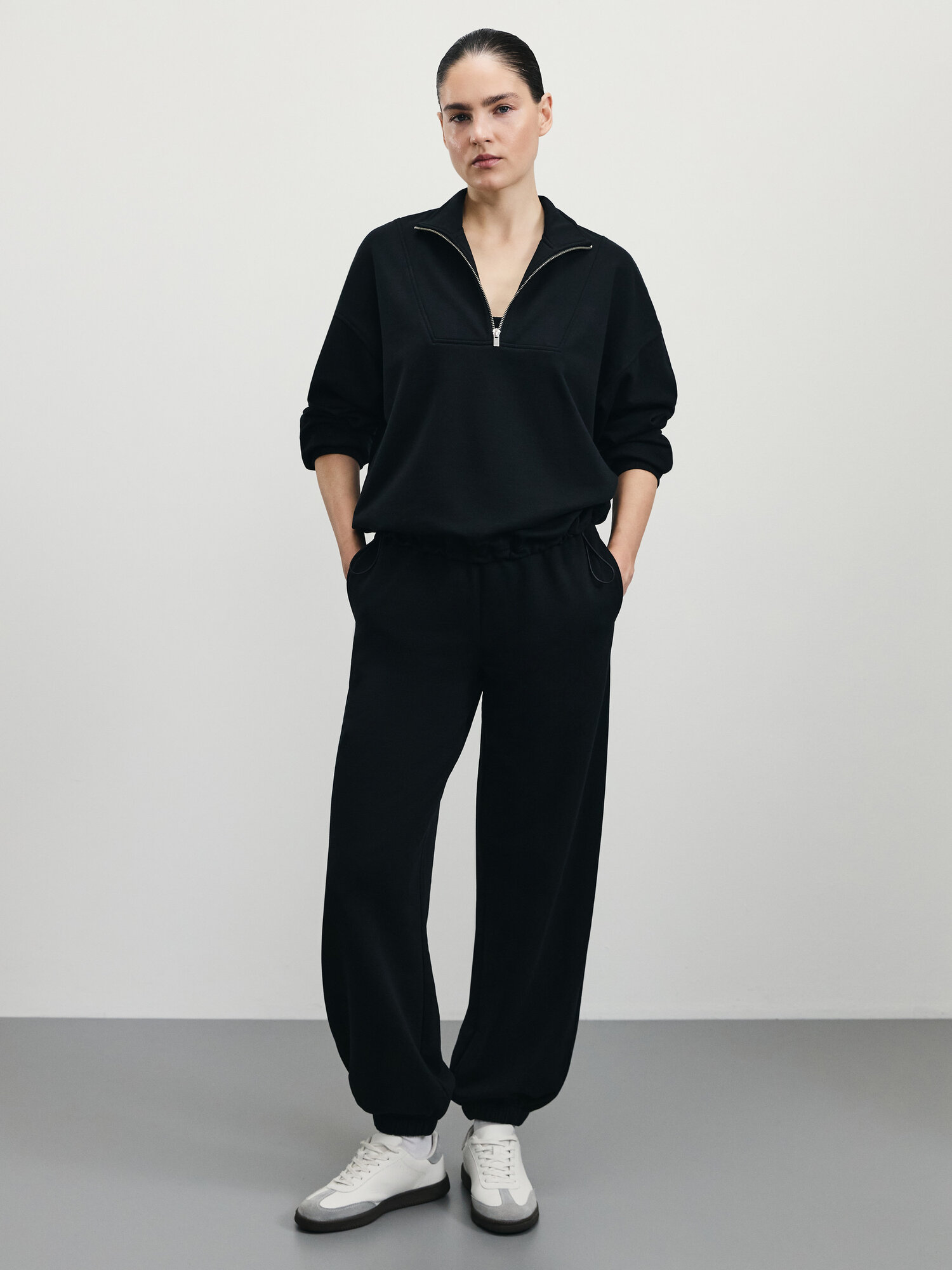 Брюки джоггеры