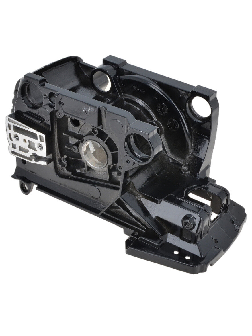 Картер комплект (см. 4001002103+4001004102) для бензопилы CHAMPION 254