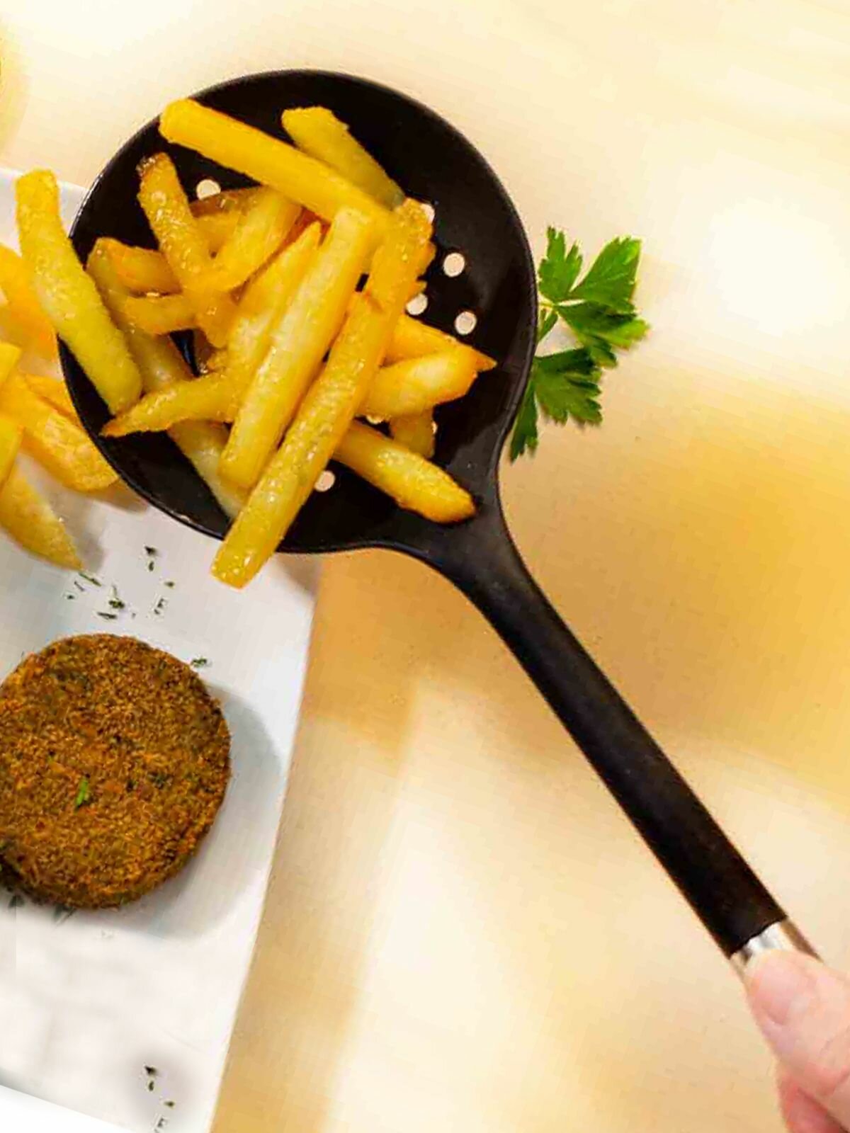 Arcos Kitchen Шумовка силиконовая со стальной ручкой 35 см, Испания