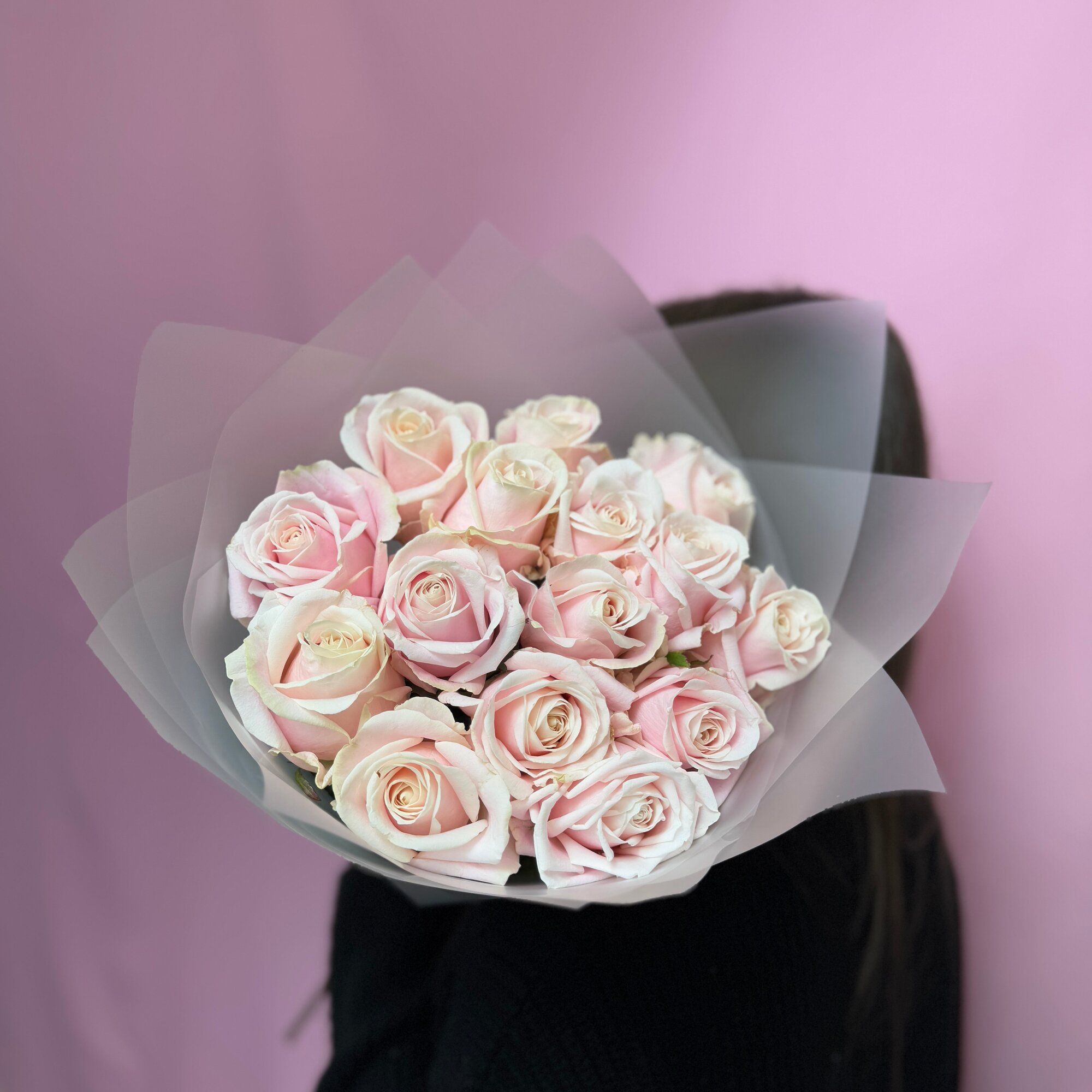 Букет из 15 нежно-розовых роз