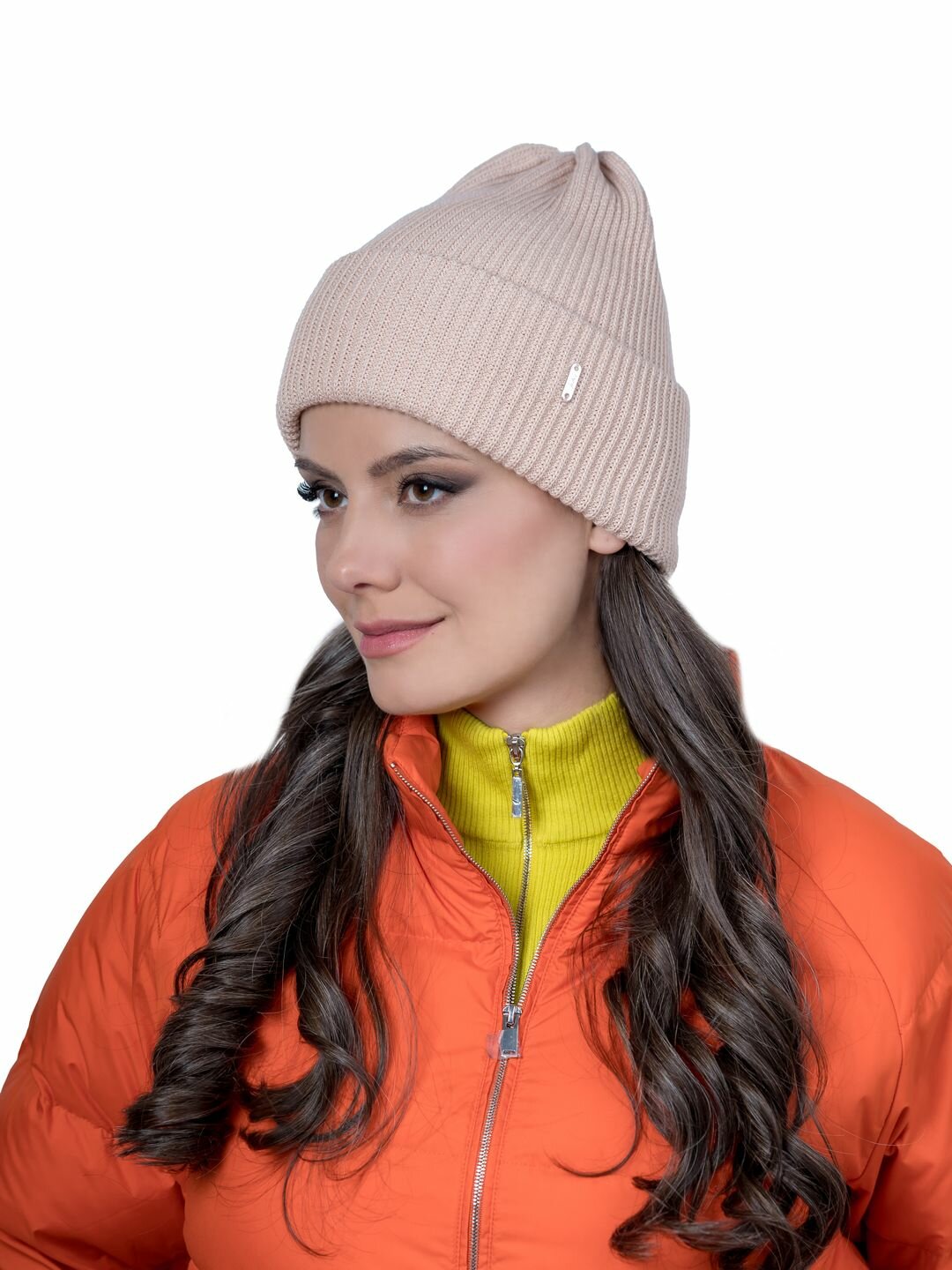 Шапка-бини для женщин