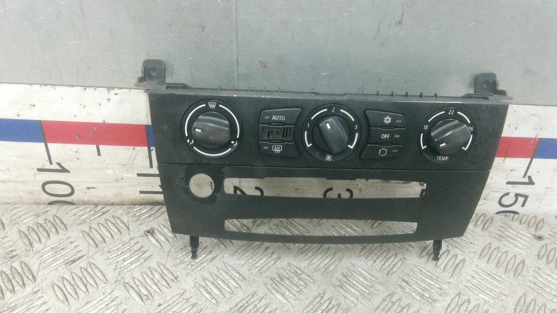 Блок управления печки и климат-контроля BMW 5 E60/E61, Номер 64116956825