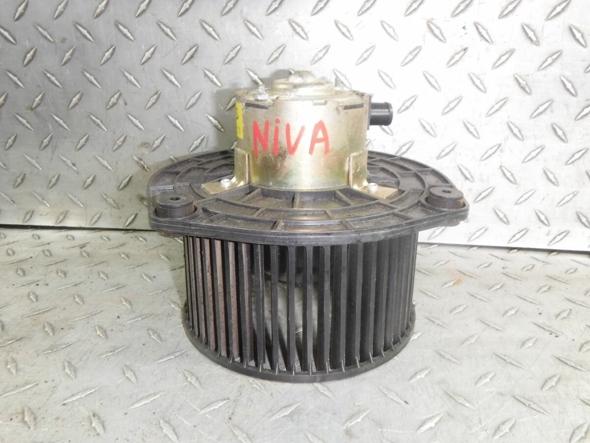 Моторчик отопителя Chevrolet Niva I (2002—2009) 21238118020