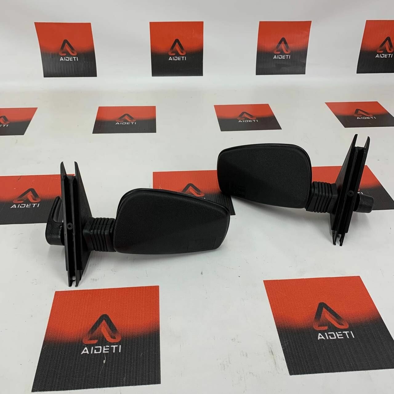 Зеркала боковые заднего вида увеличенные для-2104,2105,2107 в черном корпусе комплект 2 шт