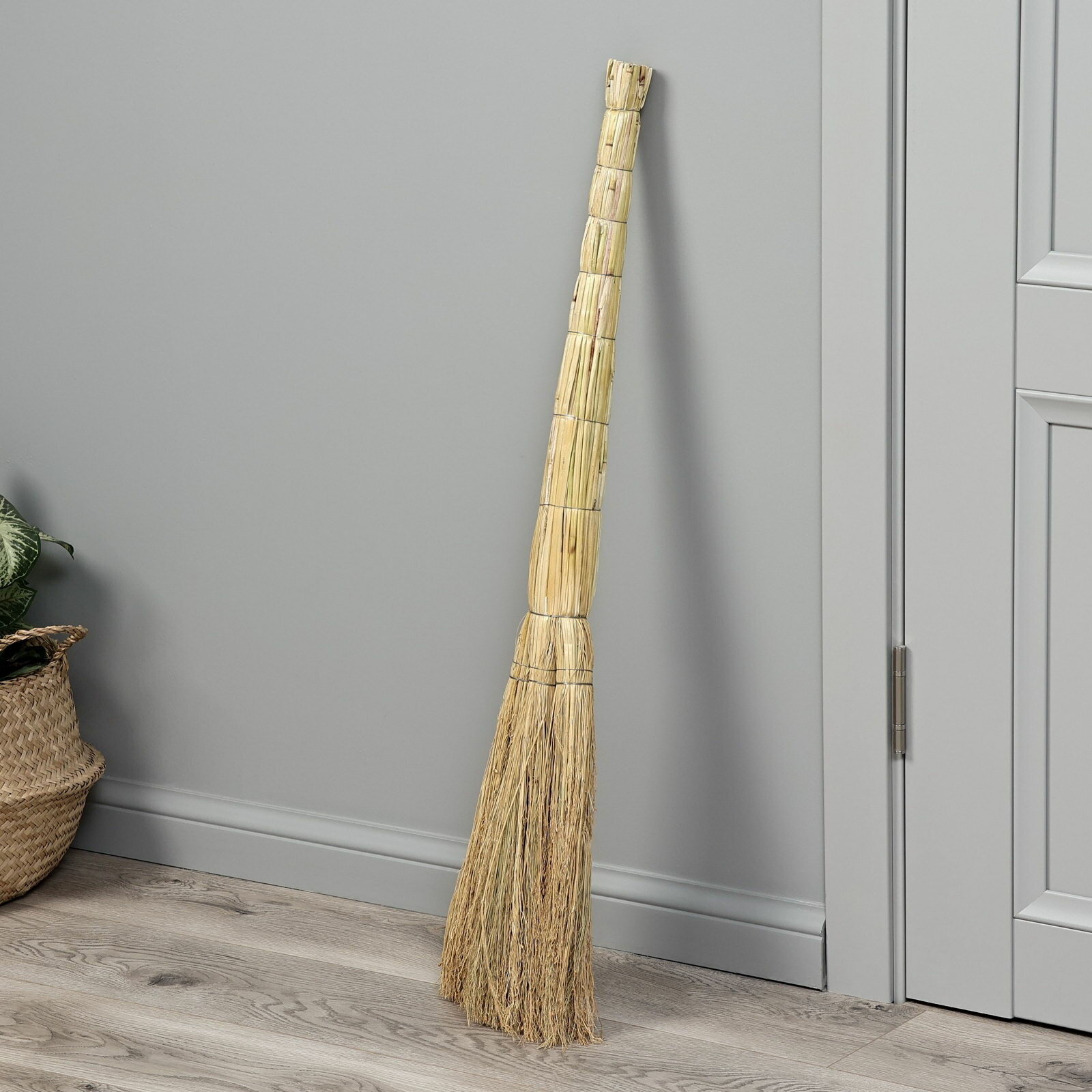 Веник 3-х лучевой "Сорго", 350 г, 90 см, проволока, цвет: бежевый