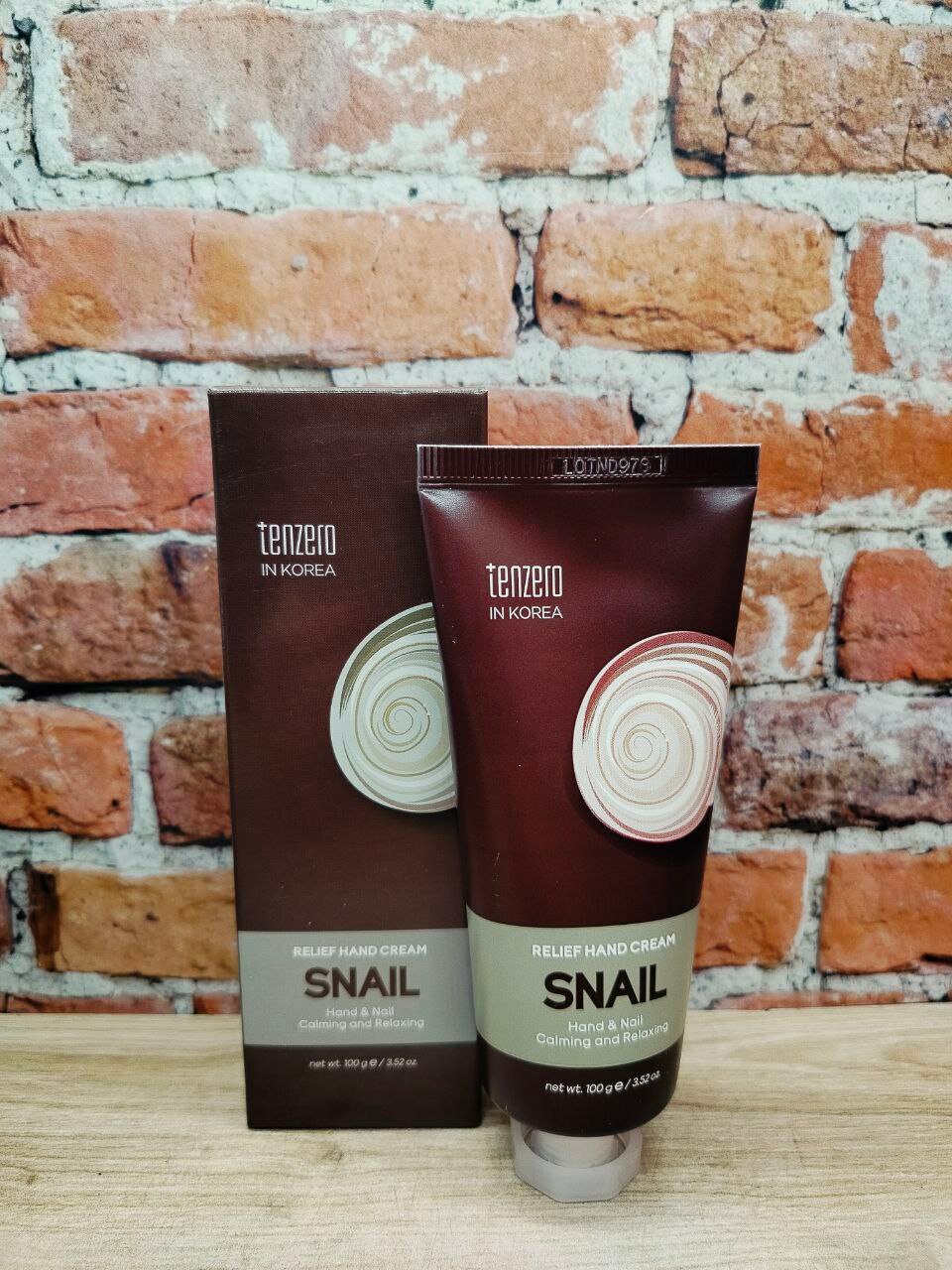 Tenzero Relief Hand Cream Snail Крем для рук и ногтей увлажняющий с муцином улитки 100 гр