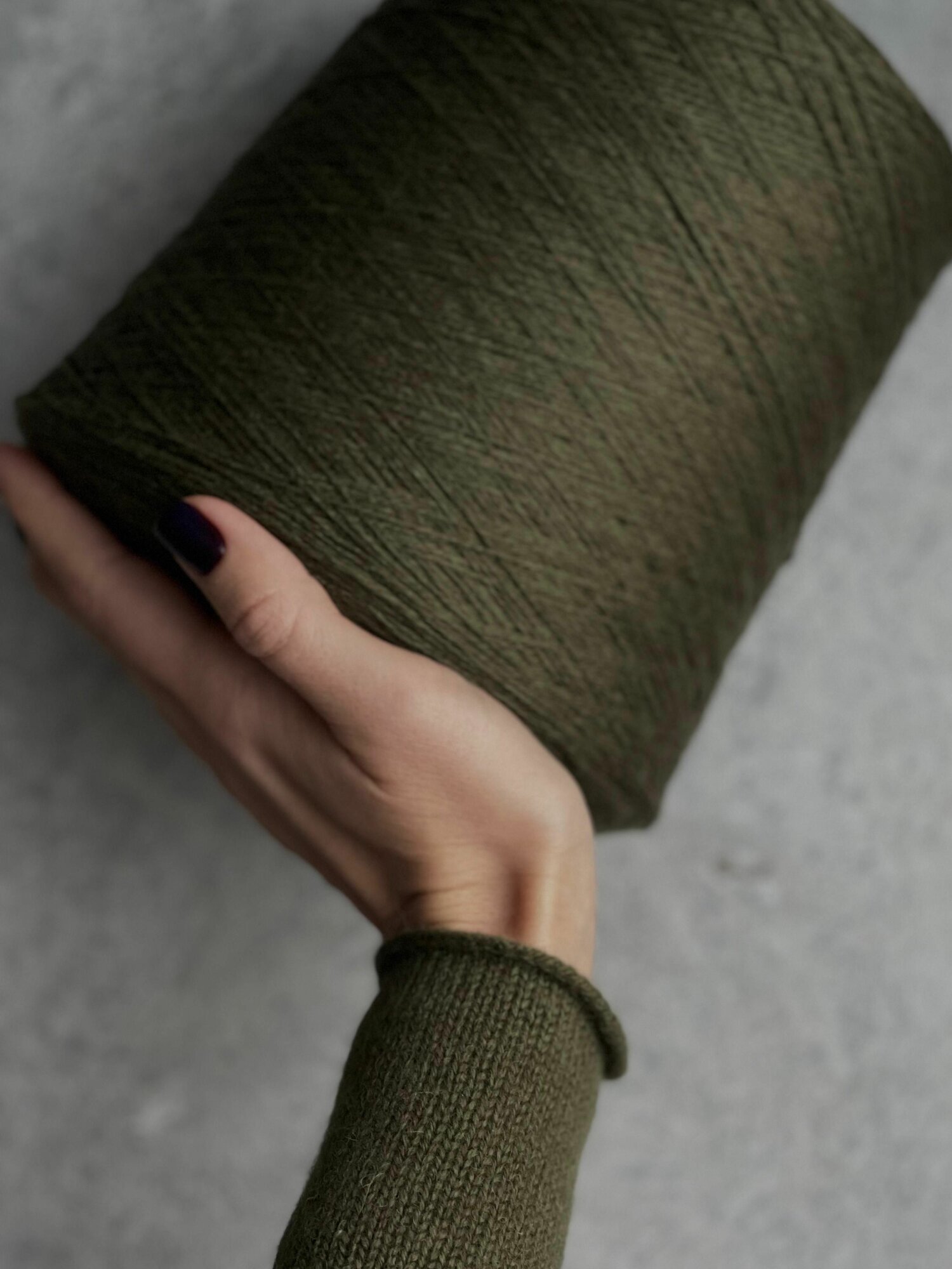 Пряжа для вязания, оливковый меринос 90%, як 10%, 100г-800м