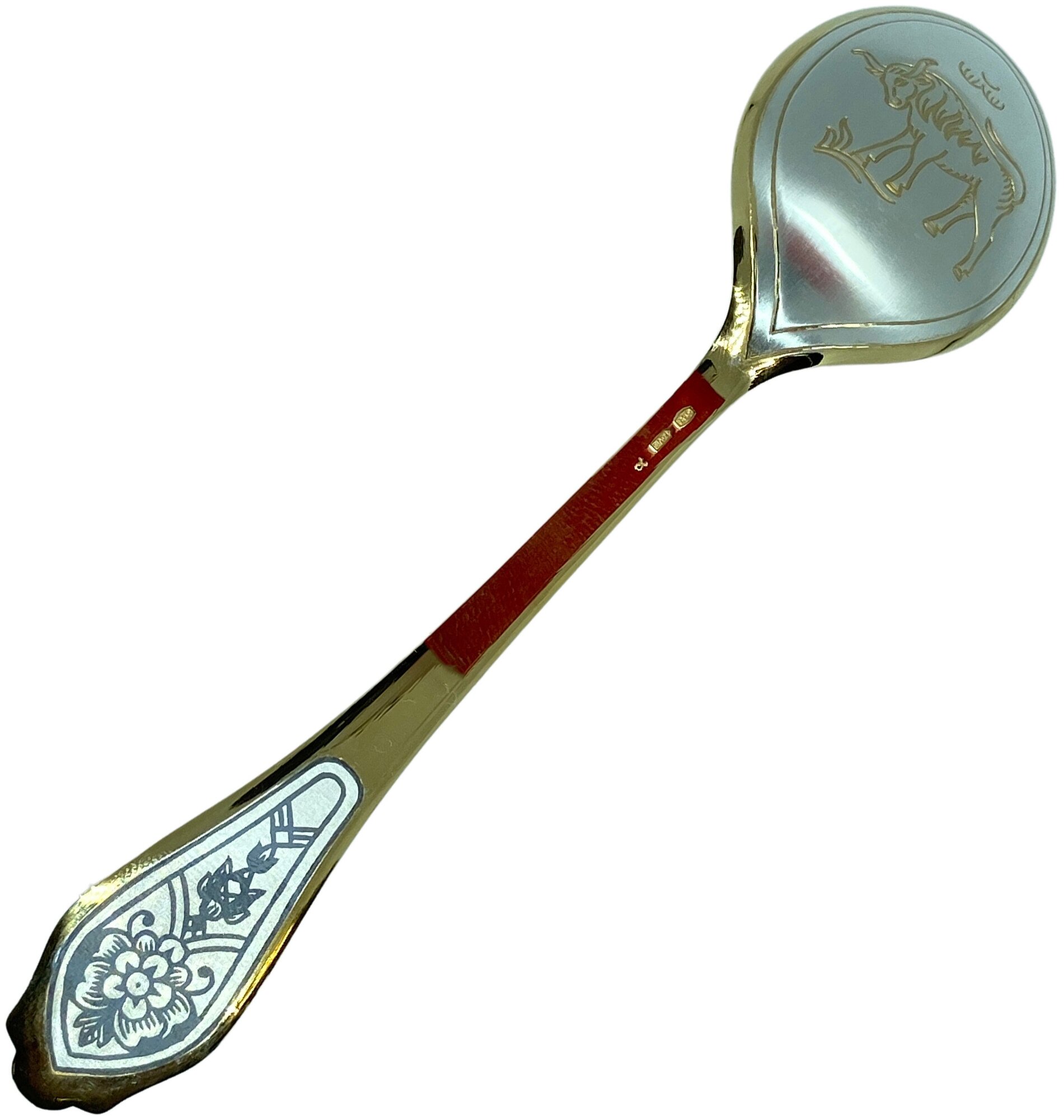 Ложка чайная из серебра 925 пробы с позолотой. Знак зодиака Телец. Северная чернь. 40010388Т04