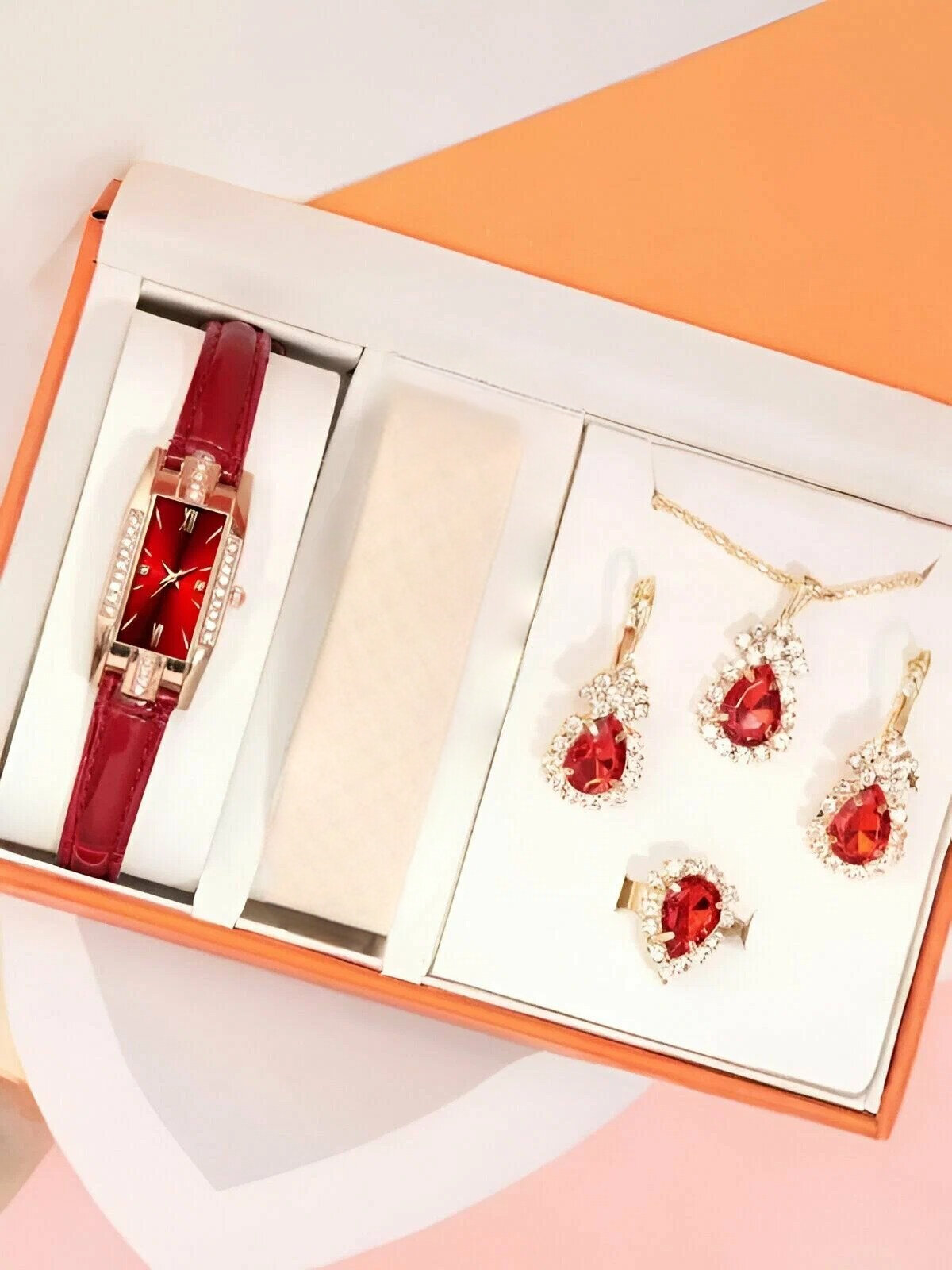 Комплект бижутерии