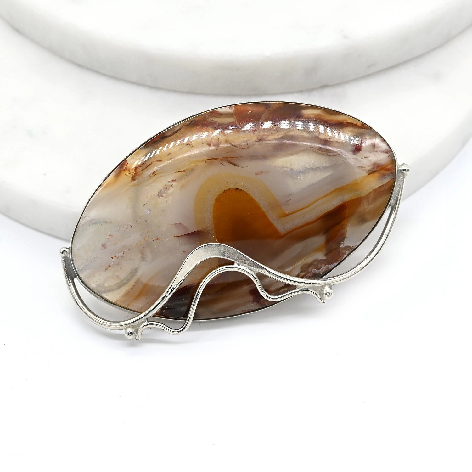 Брошь, агат