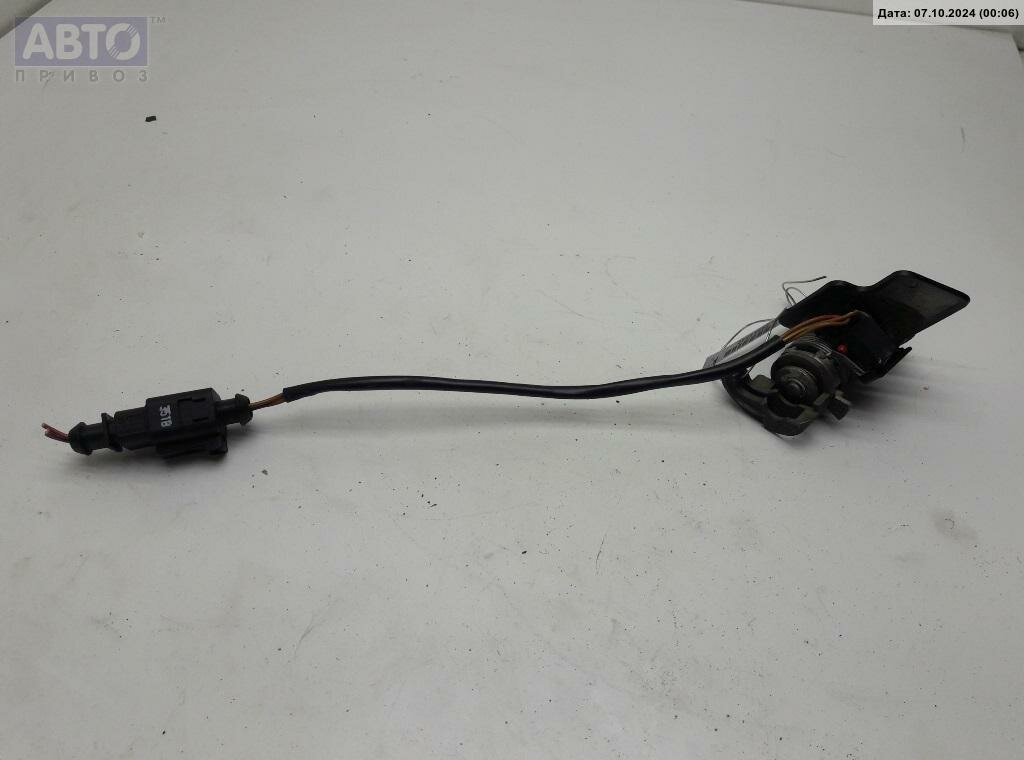 Личинка замка багажника Volkswagen Passat B5+ (GP)