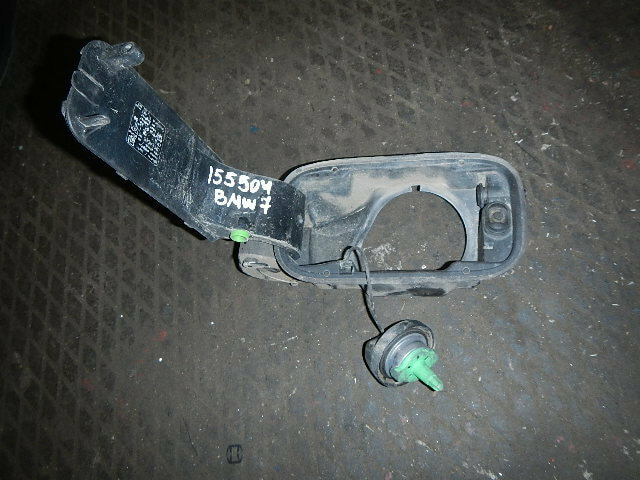 Б/У Гнездо лючка бензобака, BMW (БМВ)-7 BMW 7 (E65, E66) (01-08) С разбора 155504 BMW арт. 51177003915