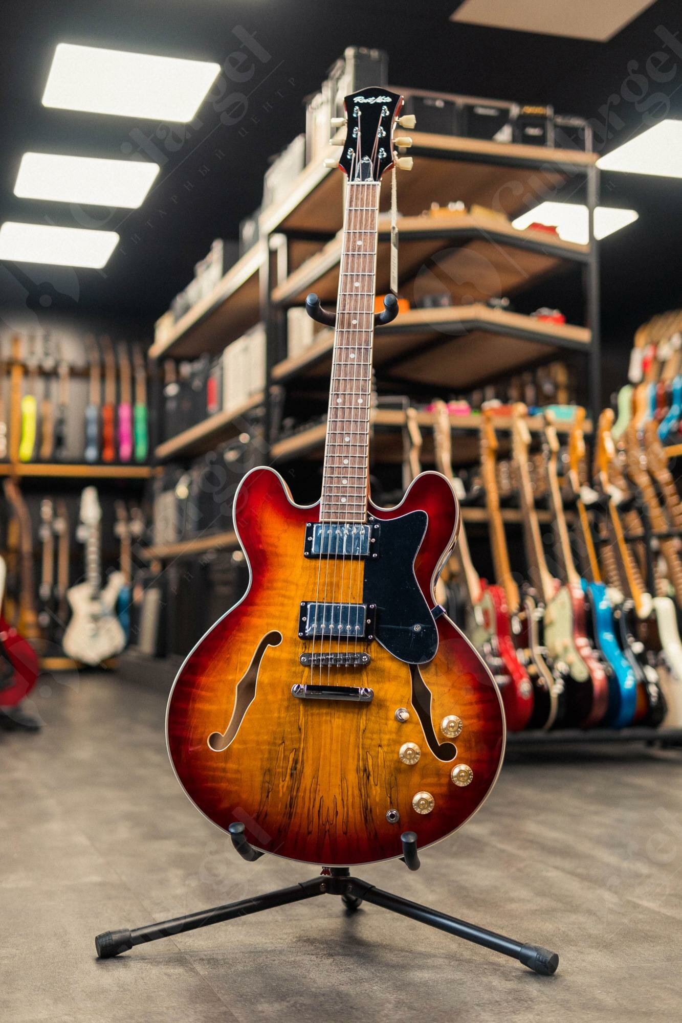 Полуакустическая гитара Root Note ES601-BNS