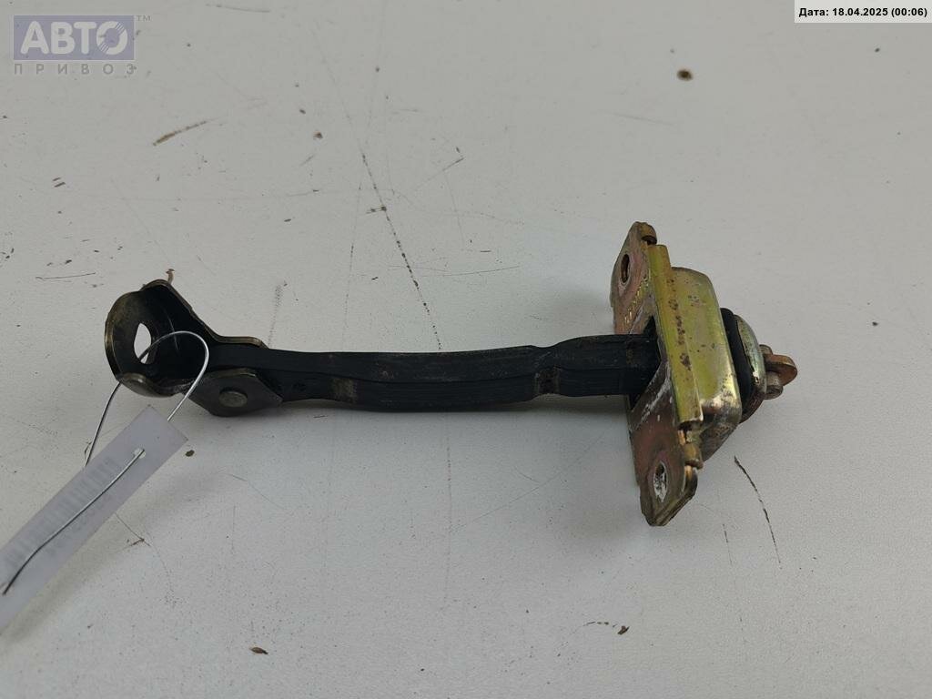 Ограничитель открывания двери передней Mazda 6 (2002-2007) GG/GY