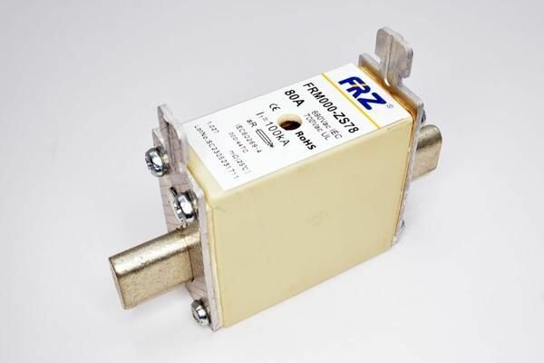 Предохранитель FRZ FRM000-ZS78 690/700V 80A AR Предохранитель быстродействующий aR 80А 690В AC DIN000 1шт