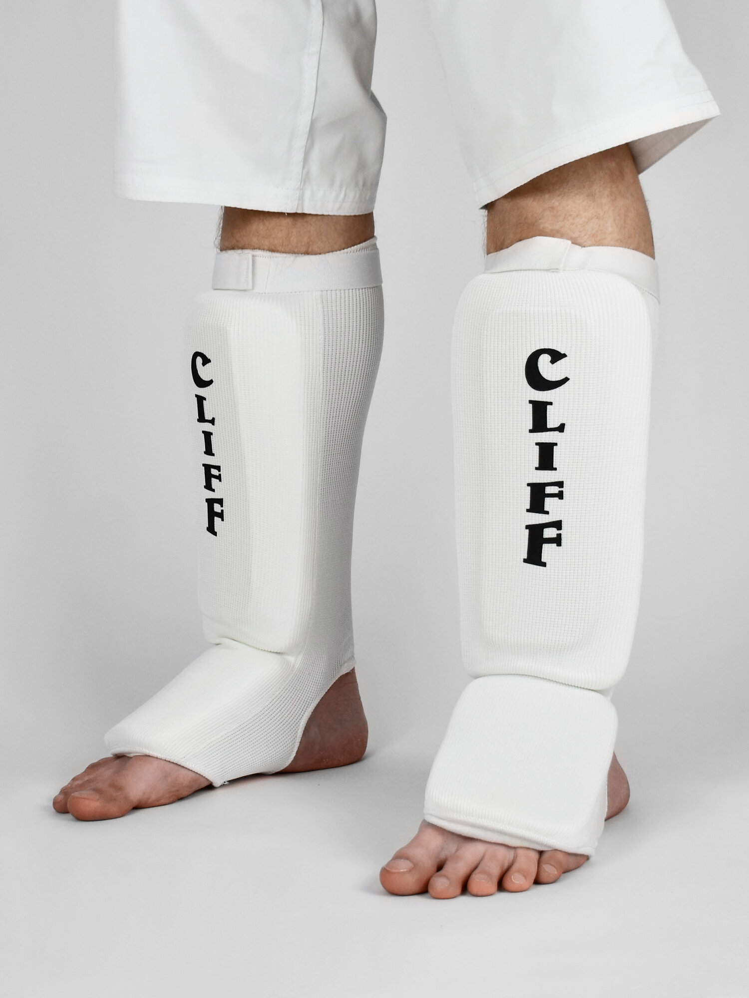 Защита голень-стопа CLIFF CS-00001, эластичная, с фиксатором, белая, р. L, пара