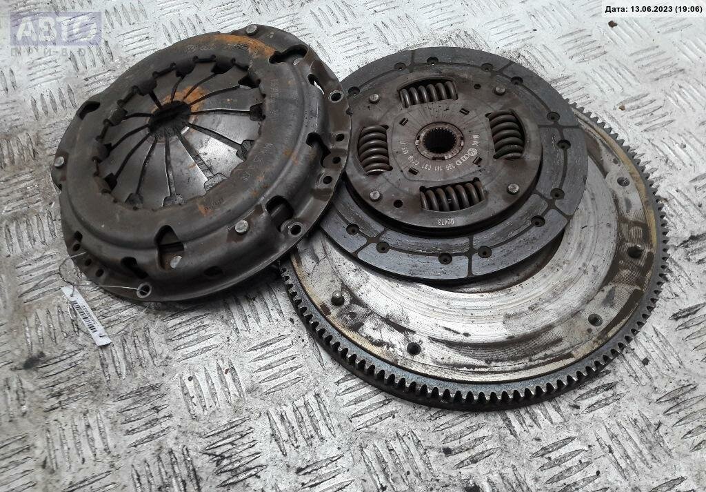 Маховик Volkswagen Golf-5