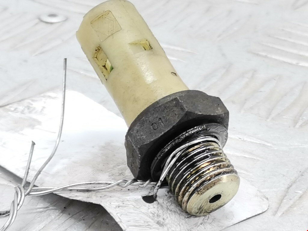 Датчик давления масла Renault Master 2 8200671286 арт. 2008104