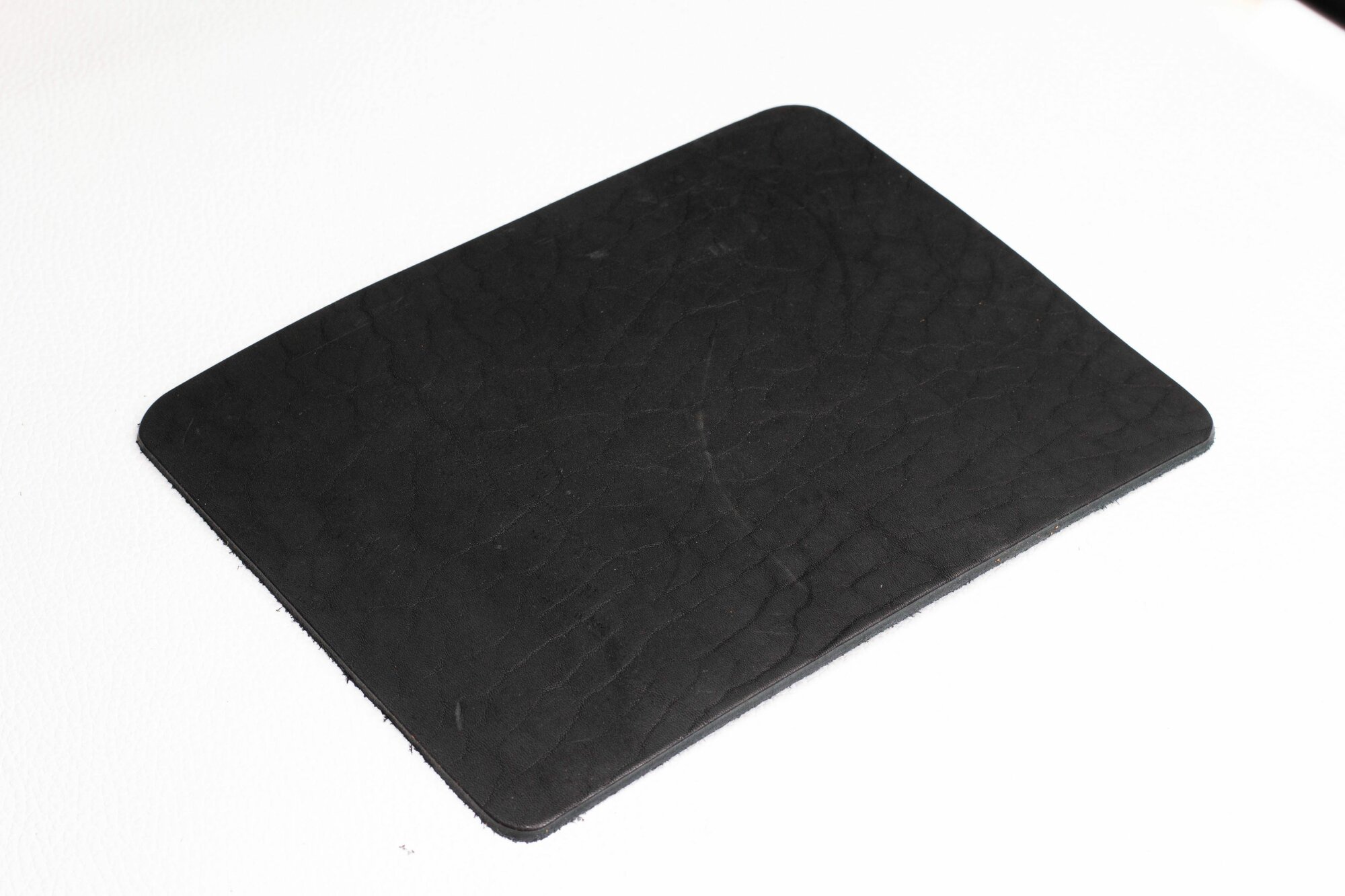 Коврик для мышки из натуральной кожи 22*18 см