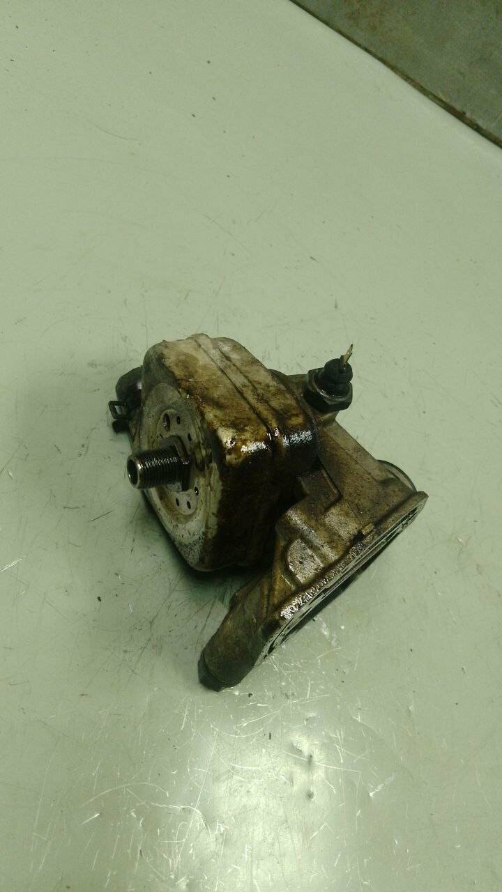 Теплообменник масляного фильтра Volkswagen Passat B5 1999 06A115617