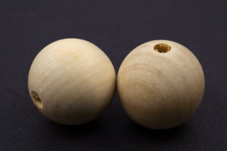 Бусины деревянные круглые 30х30мм, отверстие 7мм, 539-007, 2шт