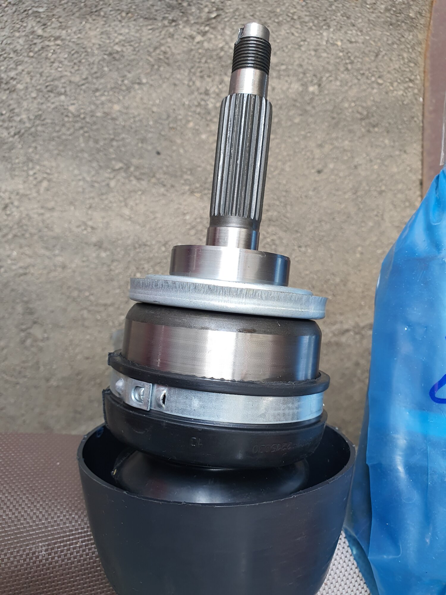 Привода Всборе Ваз Нива 22 Шлица Правый и Левый. 2121 213 2131 и тд. Пара 2 Штуки.