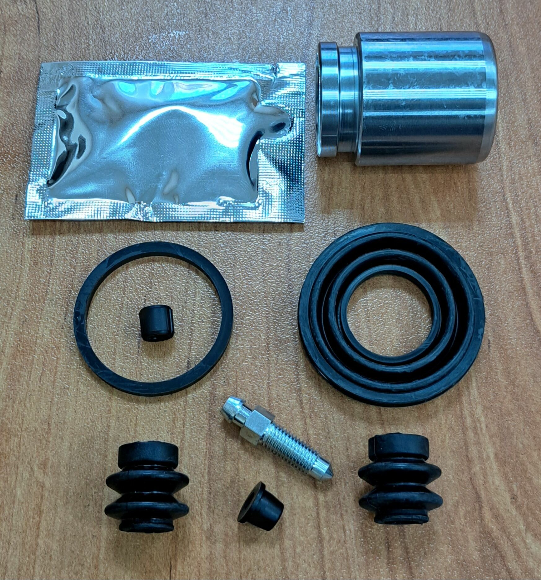 X24B0013ВТ Ремкомплект заднего тормозного суппорта с поршнем /d34мм/ применим к HYUNDAI I30 до 2012г/ Sonata, KIA Sid/ Sportage/ 234928