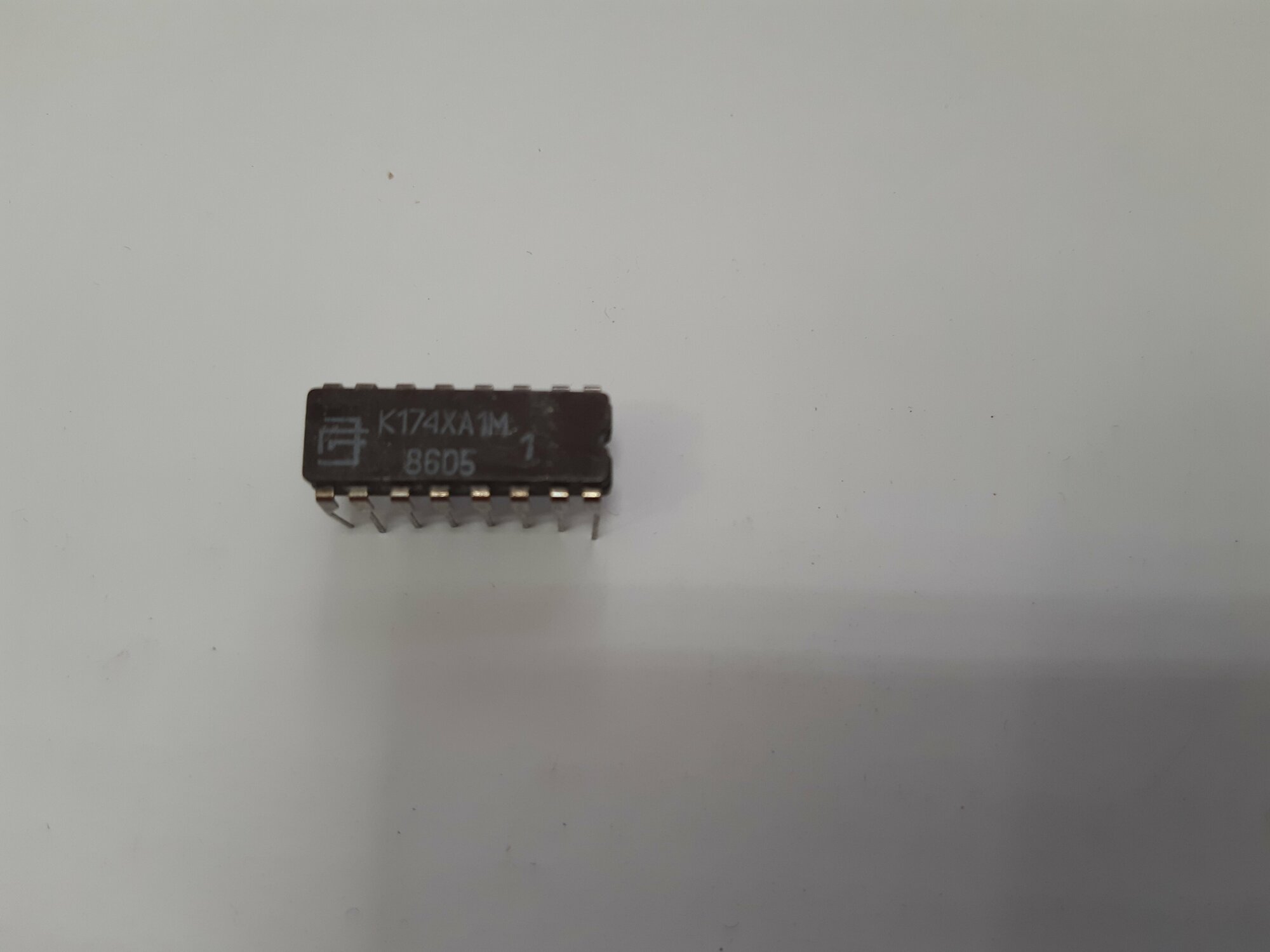 Микросхема К174ХА1М (комплект 5 штук) 1986г.