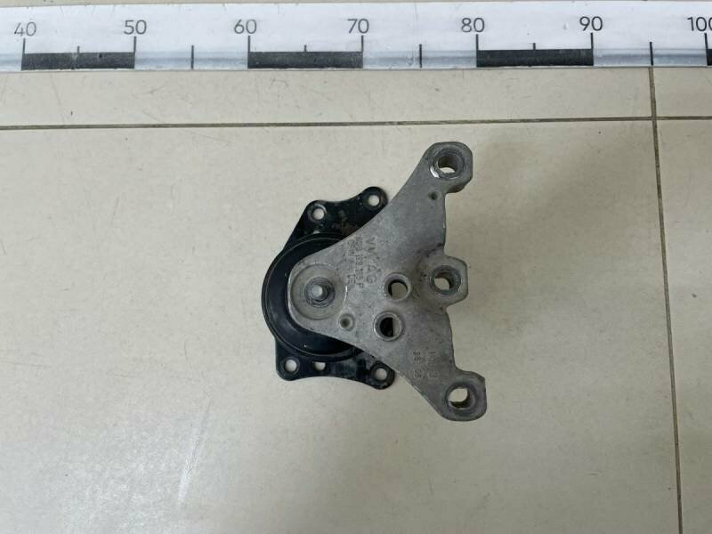 Опора двигателя правая Skoda Fabia 6Y 1999-2007 кат.номер: 6Q0199167CL 6Q0199262BA