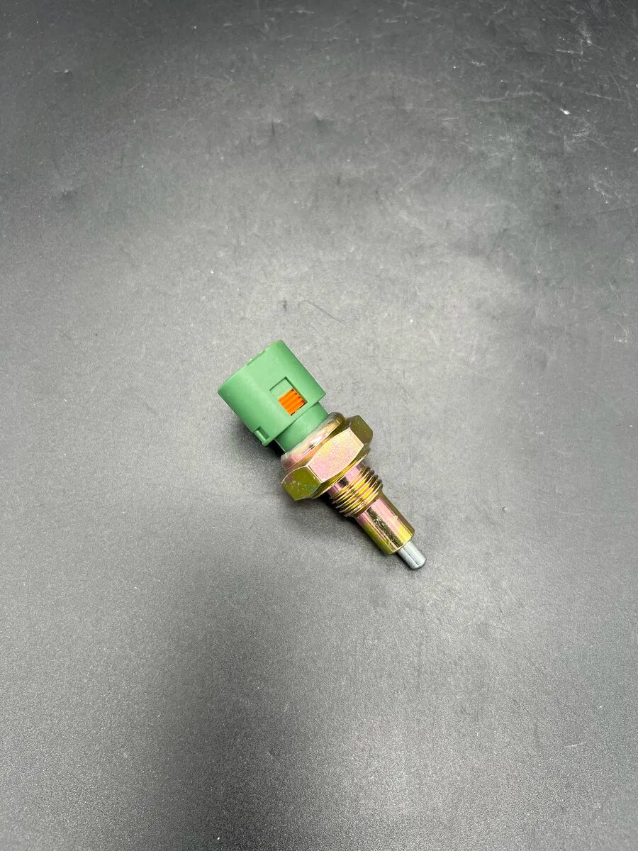 Датчик заднего хода Новое