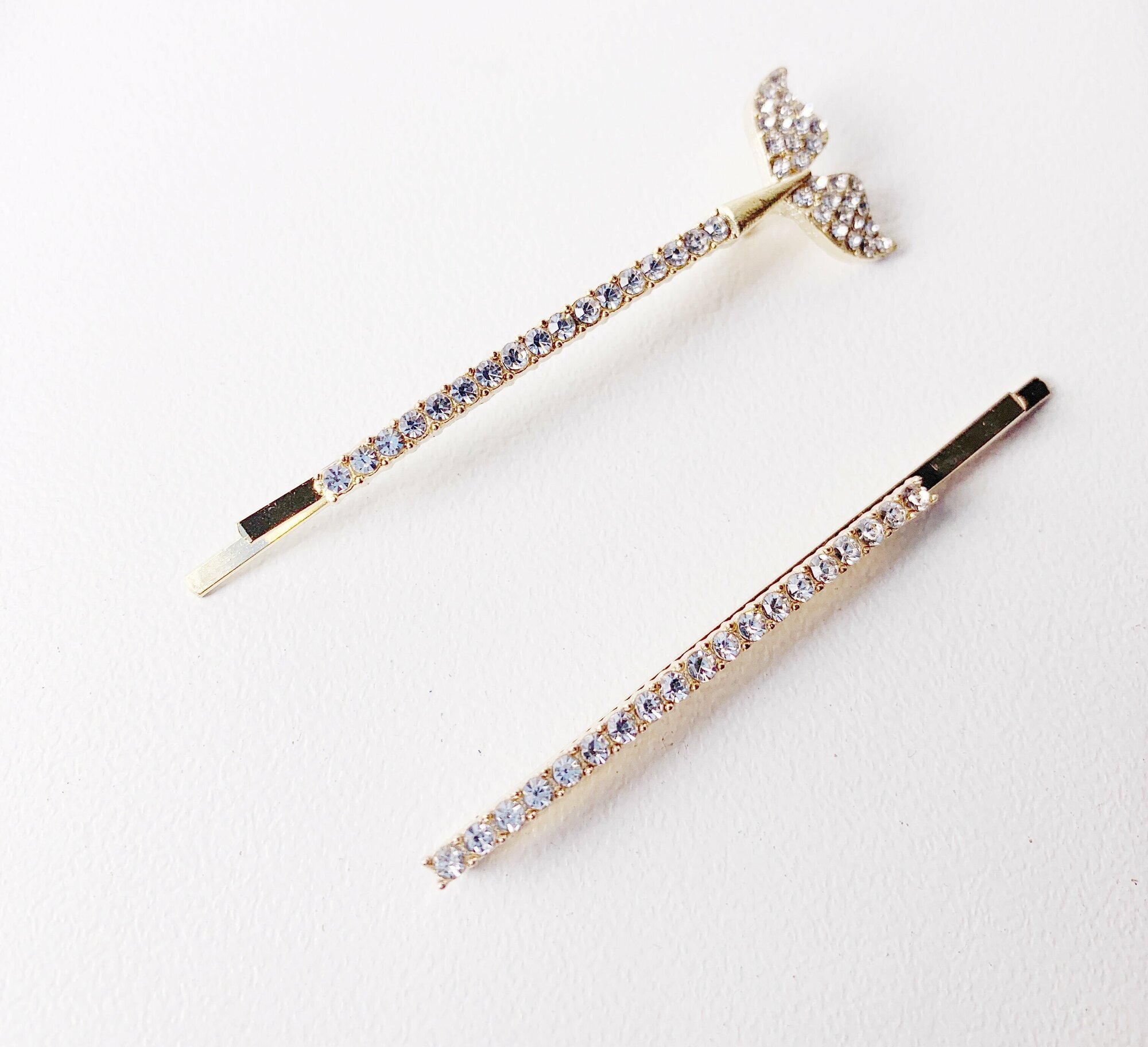 Заколки невидимки со стразами