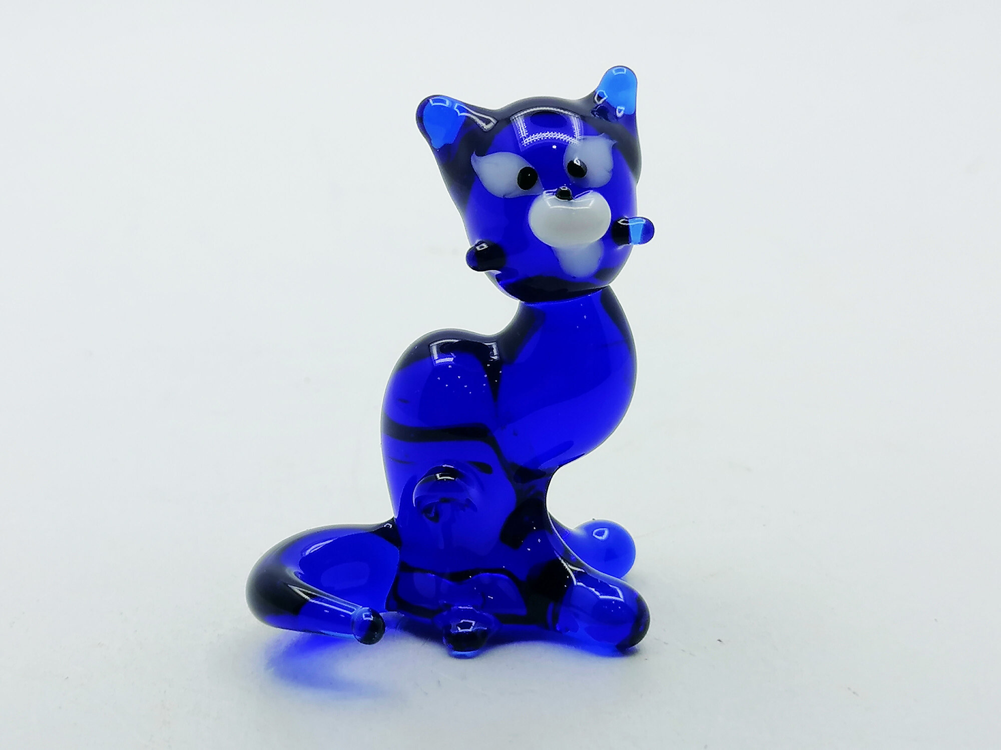 Фигурка из стекла "Кошка"