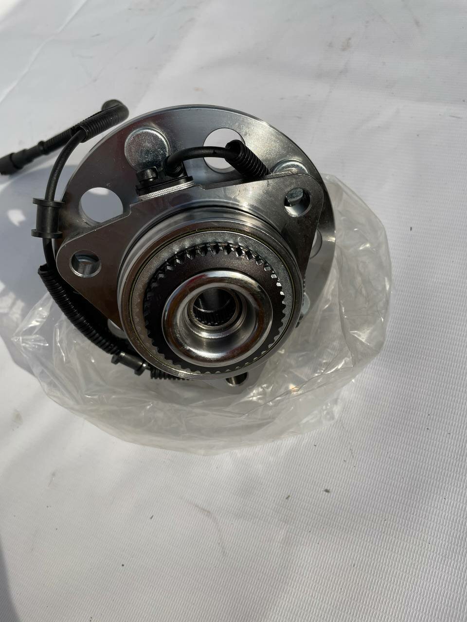 Ступица передняя SsangYong 4142009400, для SsangYong Kyron/Aсtyon, передняя, левая/правая, OEM