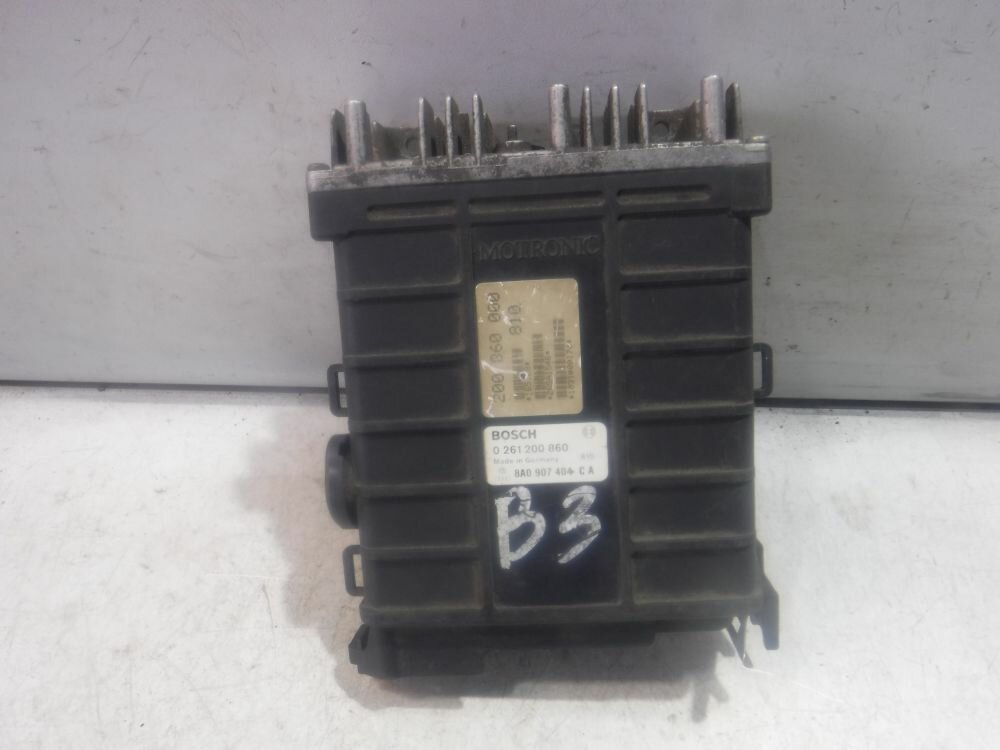 Блок управления двигателем Volkswagen Passat B3 (1988—1993) 8A0907404CA