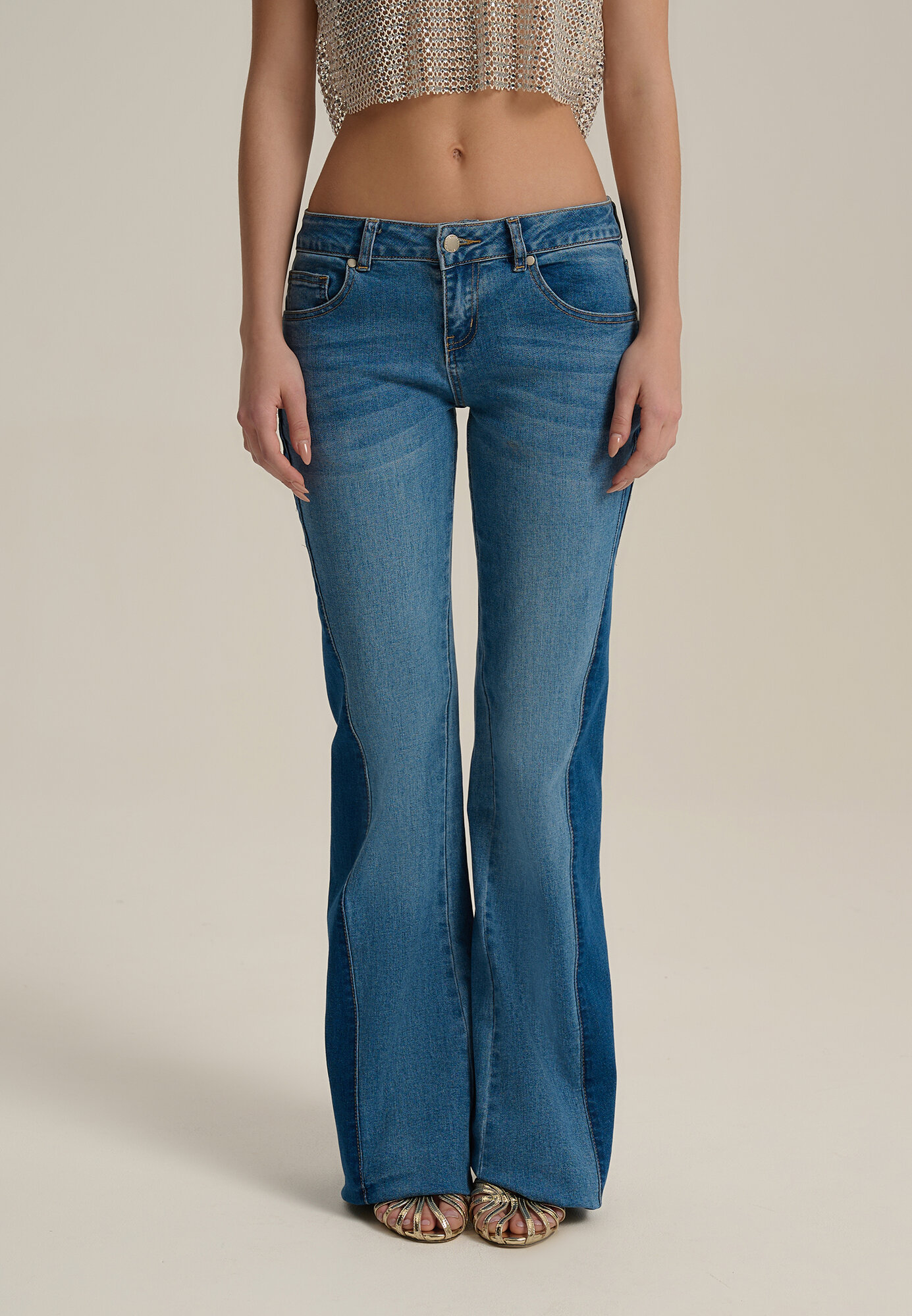 Джинсы клеш 