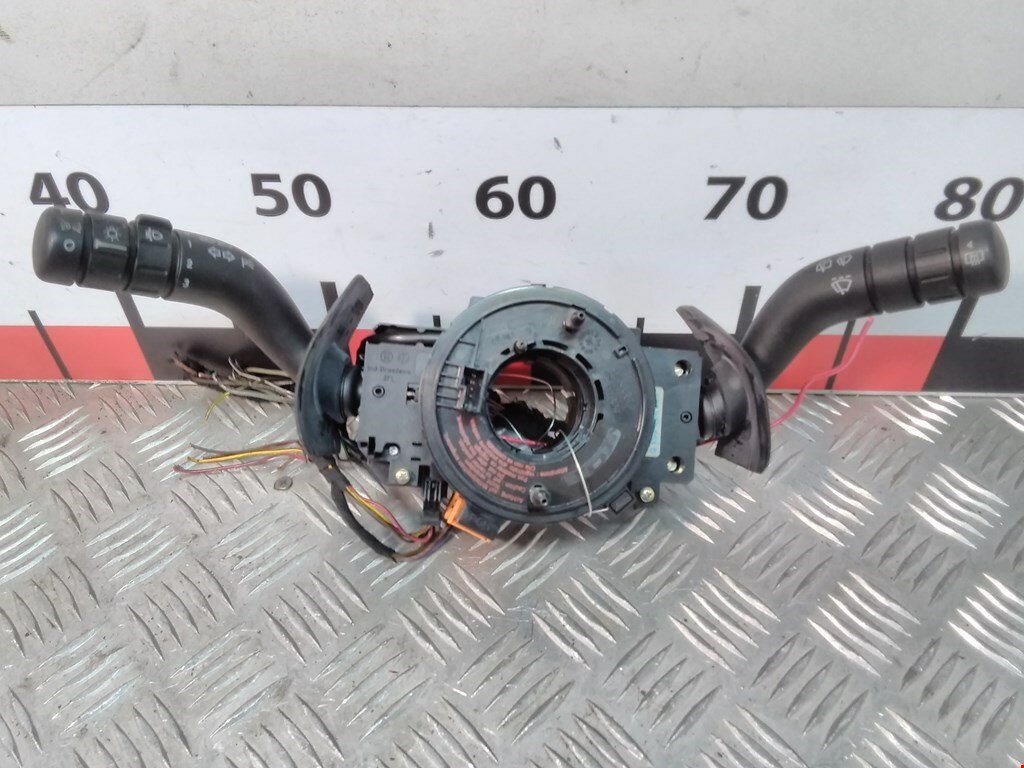 Переключатель поворотов и дворников (стрекоза) Volkswagen Fox 5Z0953513A арт. 821715