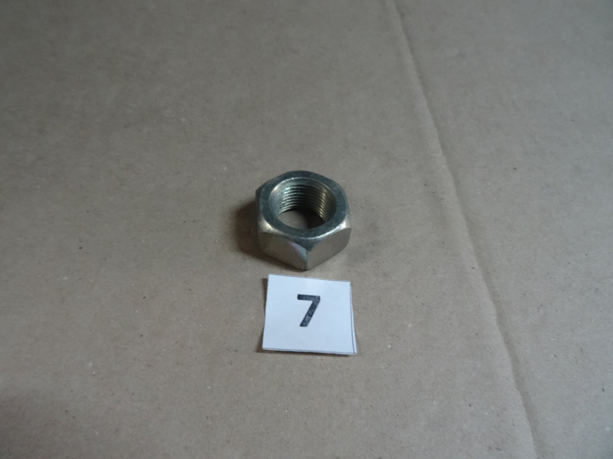 Гайка М20х1,5 верхнего рычага(кроншт.)р/ш КамАЗ на 305,306 шпильку