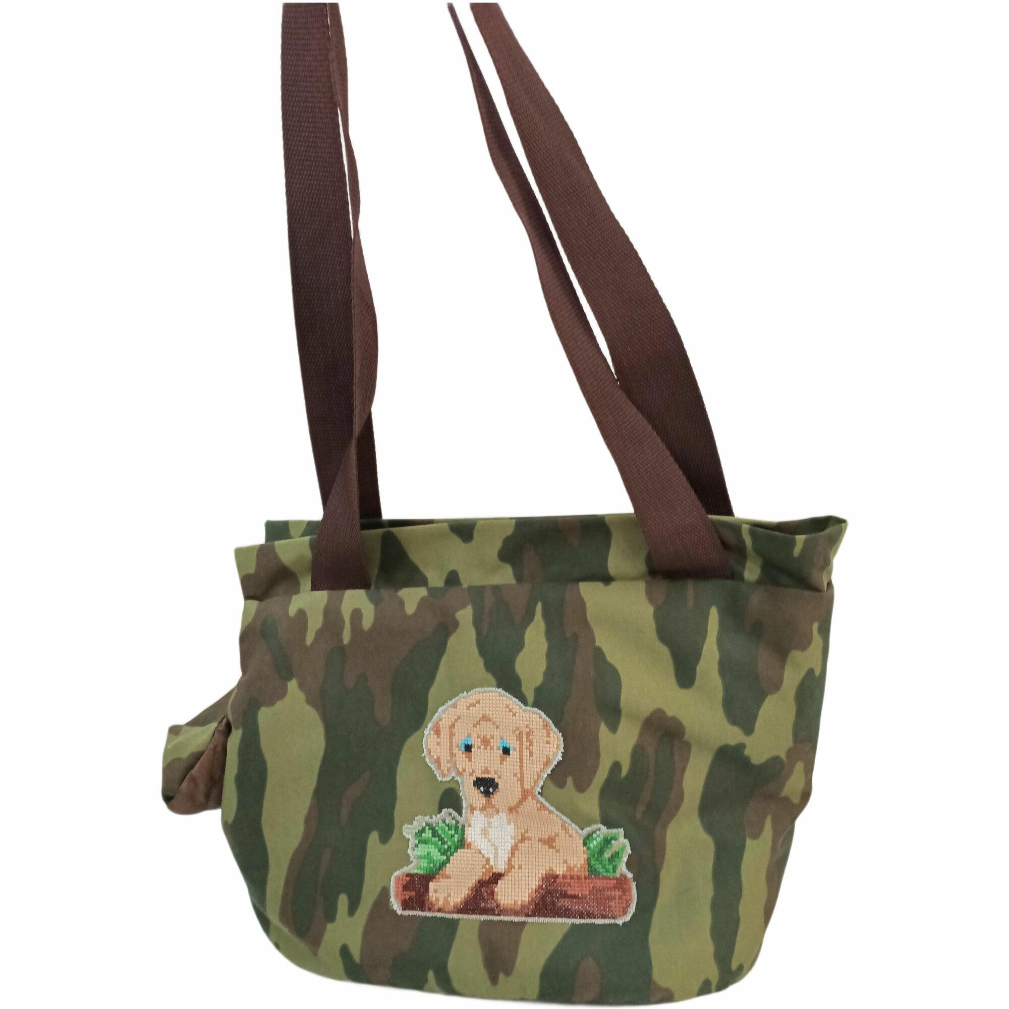 Сумка-переноска с ручной вышивкой "Щенок на бревне ", для собак 3-4 кг, размер М 34см Х 18см Х 25см