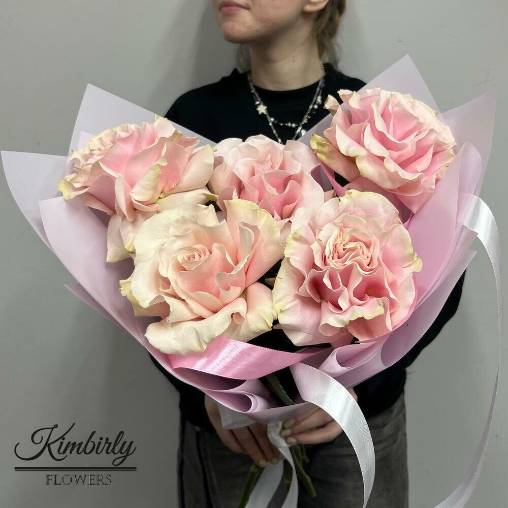 Букет живых цветов из одноголовых французских роз, 5 шт, цвет розовый, нежный, пионовидые розы Пинк Мондиаль